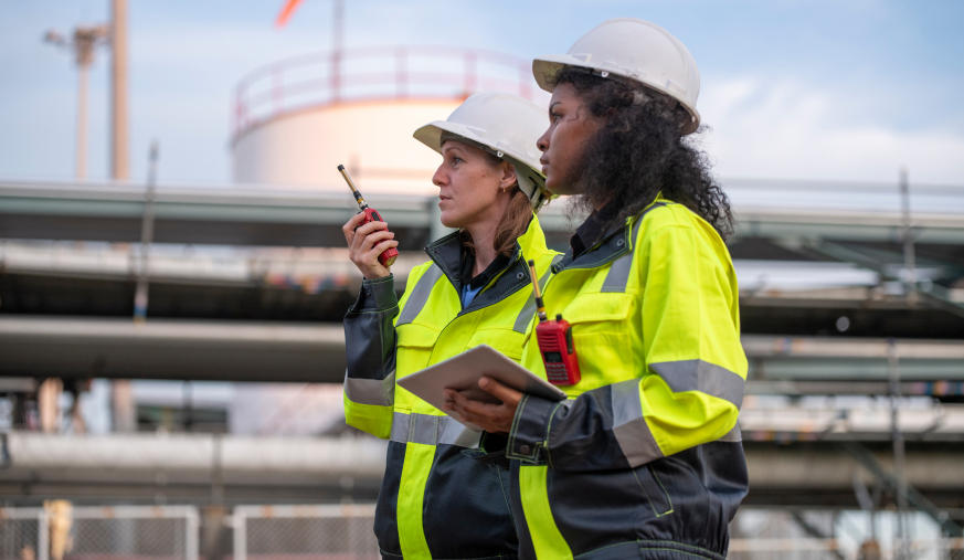 Best Practices for Radio Use in ATEX Zones. - 2wayradio